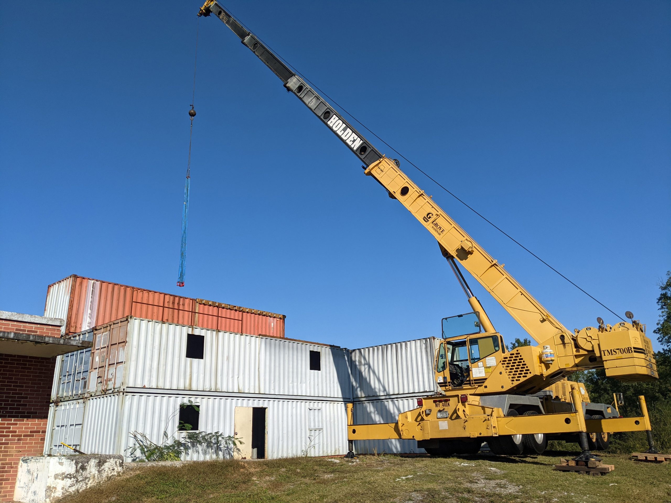 Holden Crane - Northwest Georgia Crane Rental Service
